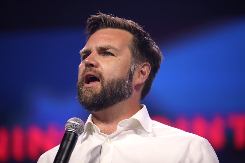 JD Vance Takes Bold Step with Rogan Interview While Kamala Harris Ducks ...